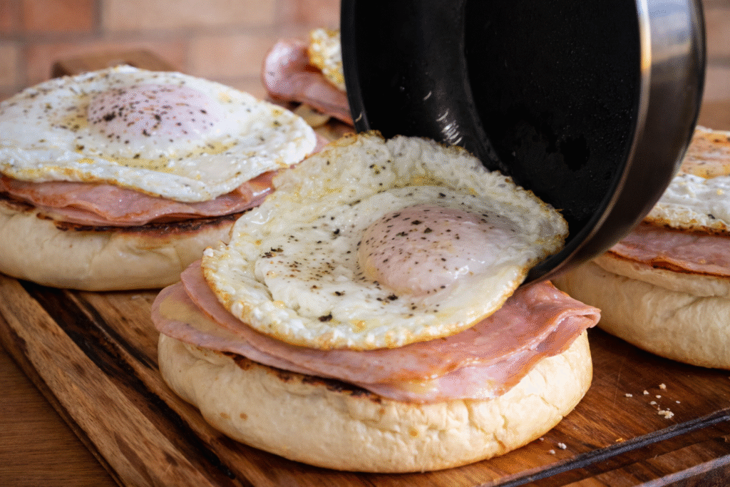 Misto Quente Egg